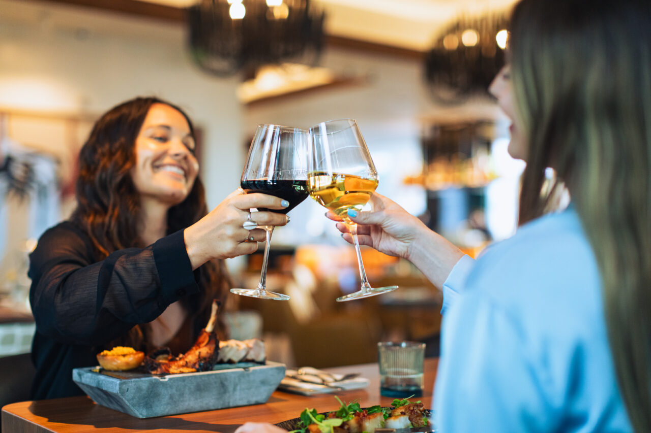 Huntington Beach Restaurant | Lōrea